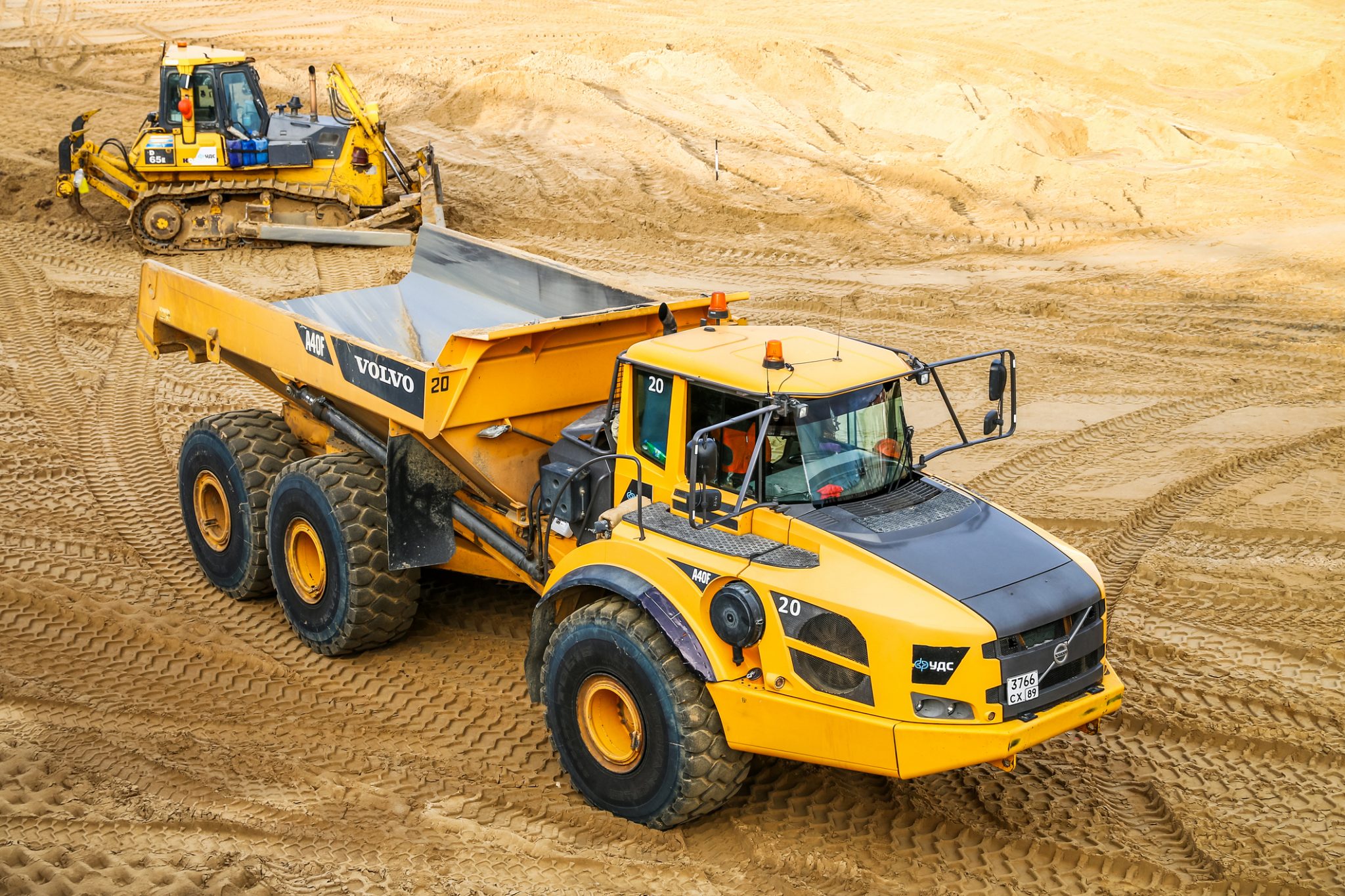 Articulated Dump Truck | Tailgate Benefits | Prime Source